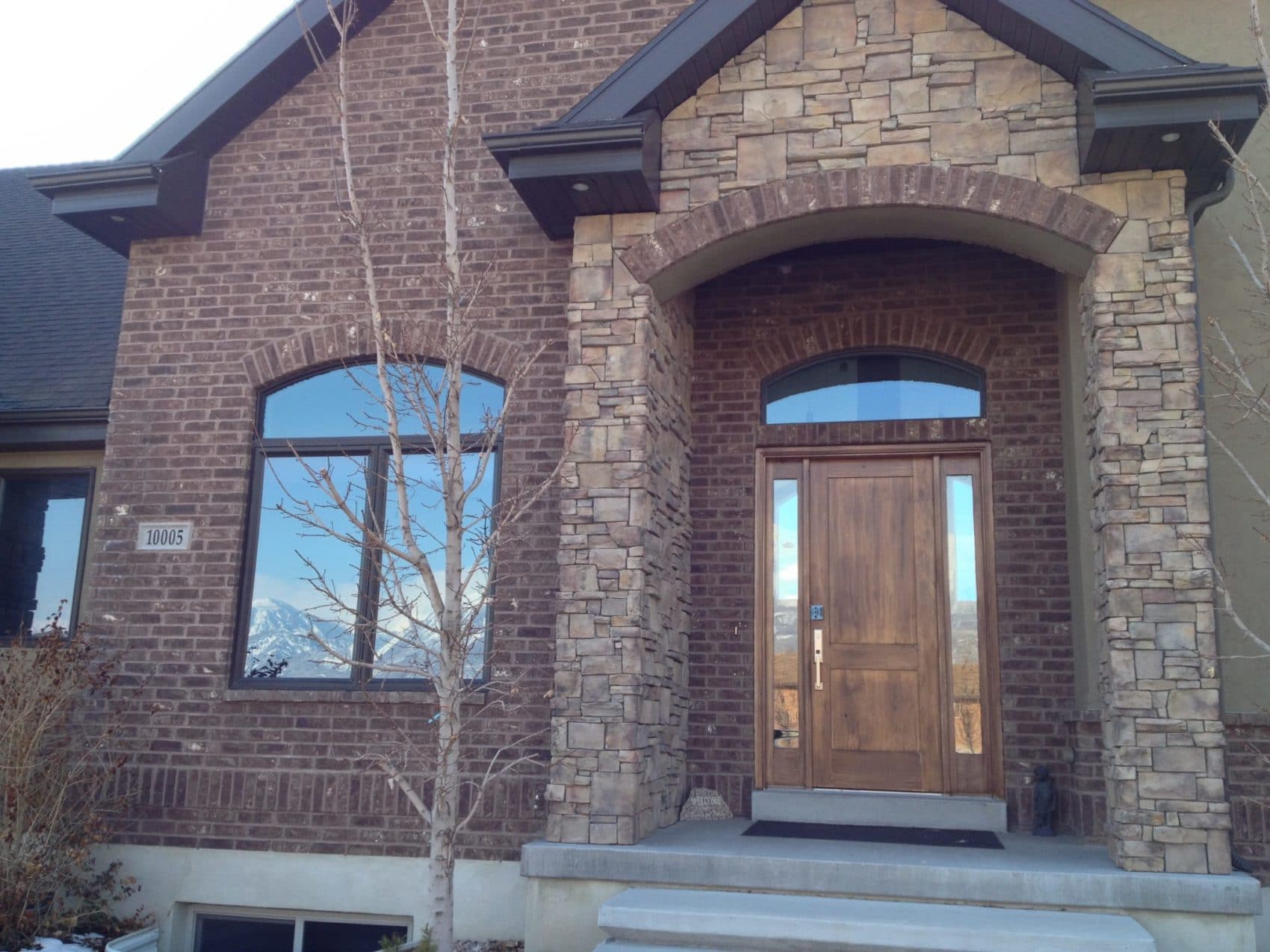 Five Easy Steps to a Perfect Stone & Brick Combo Exterior - Hearth and ...
