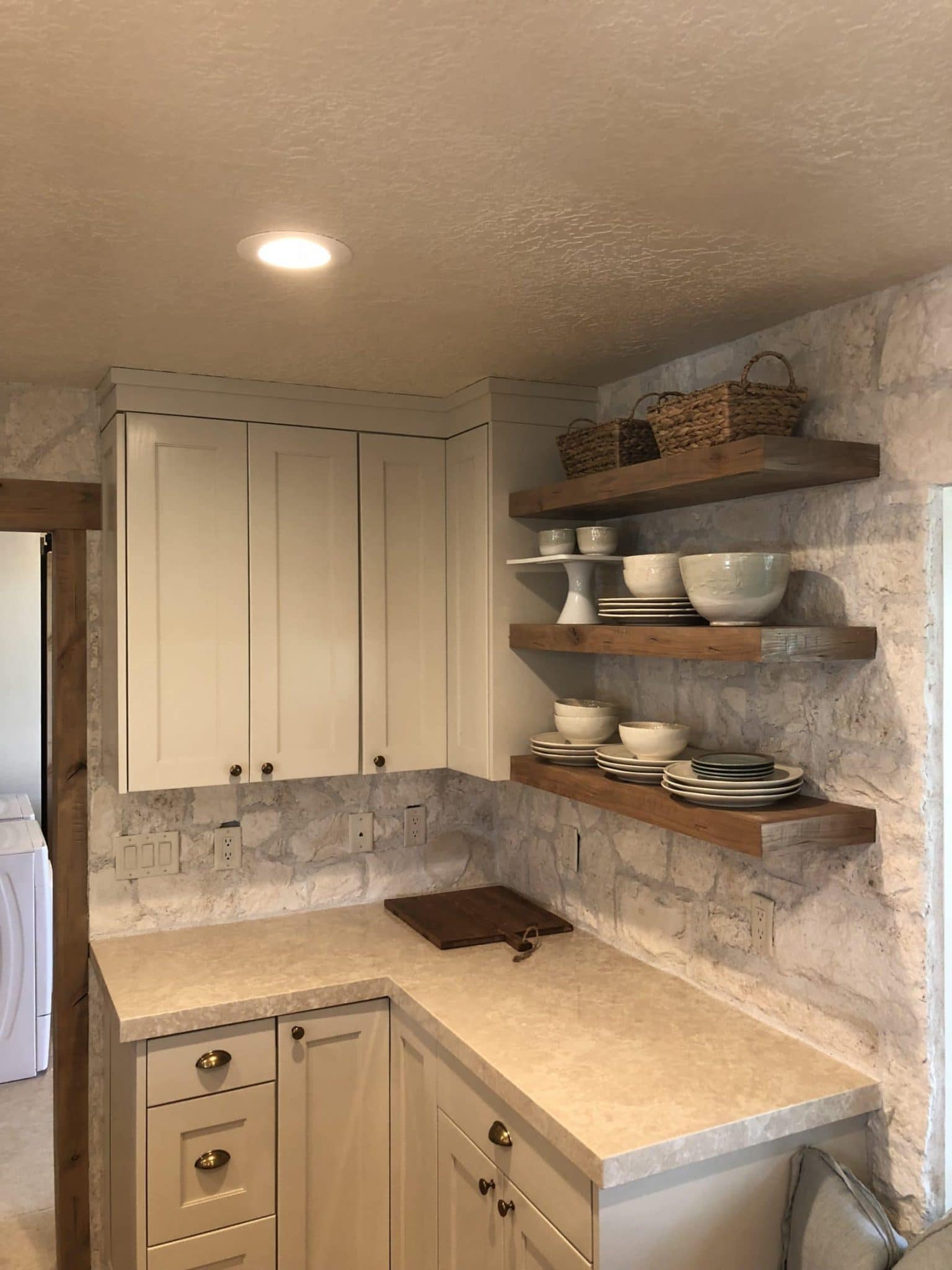 Antique Pearl Over Grout - Hearth and Home Distributors of Utah, LLC.